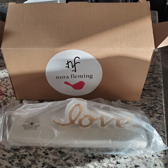 Nora Fleming | Accents | Retired Nora Fleming Love Sign For Minis ...